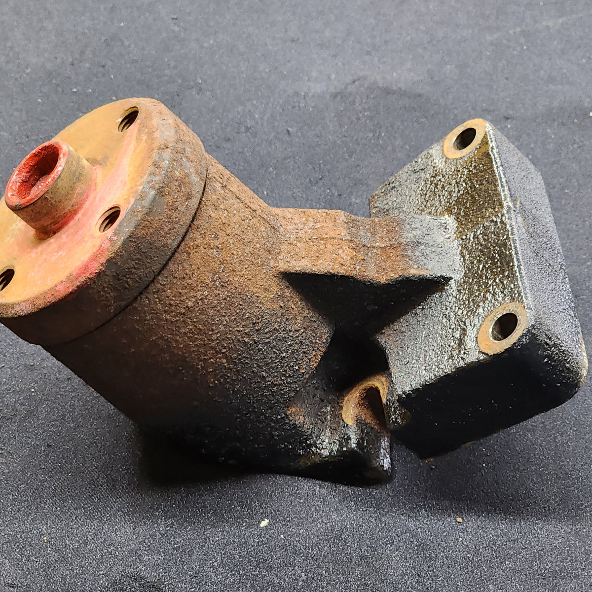 Concentric Cummins Fan Hub Support 3958412 For Sale – CA Truck Parts, Inc.