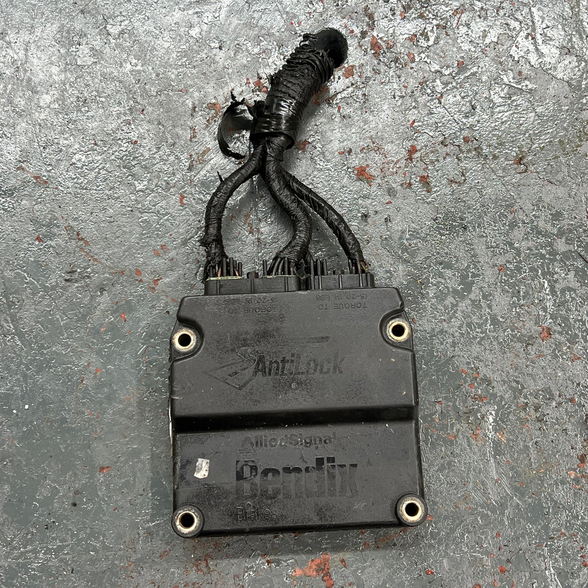 Bendix ABS Module 5008311 REV2 For Sale – CA Truck Parts, Inc.